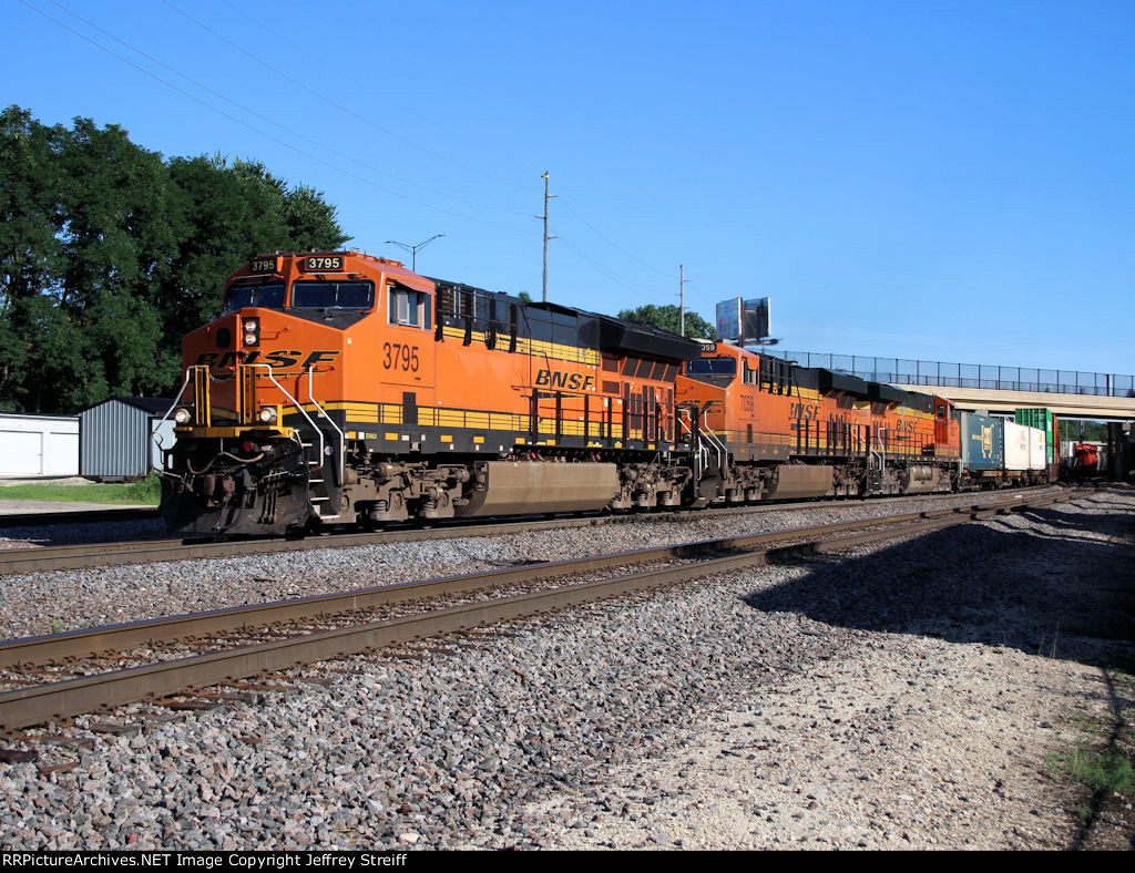 BNSF 3795